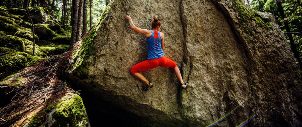 What Is Bouldering? Hands-Only, Rope-Free Rock Climbing | Pelican